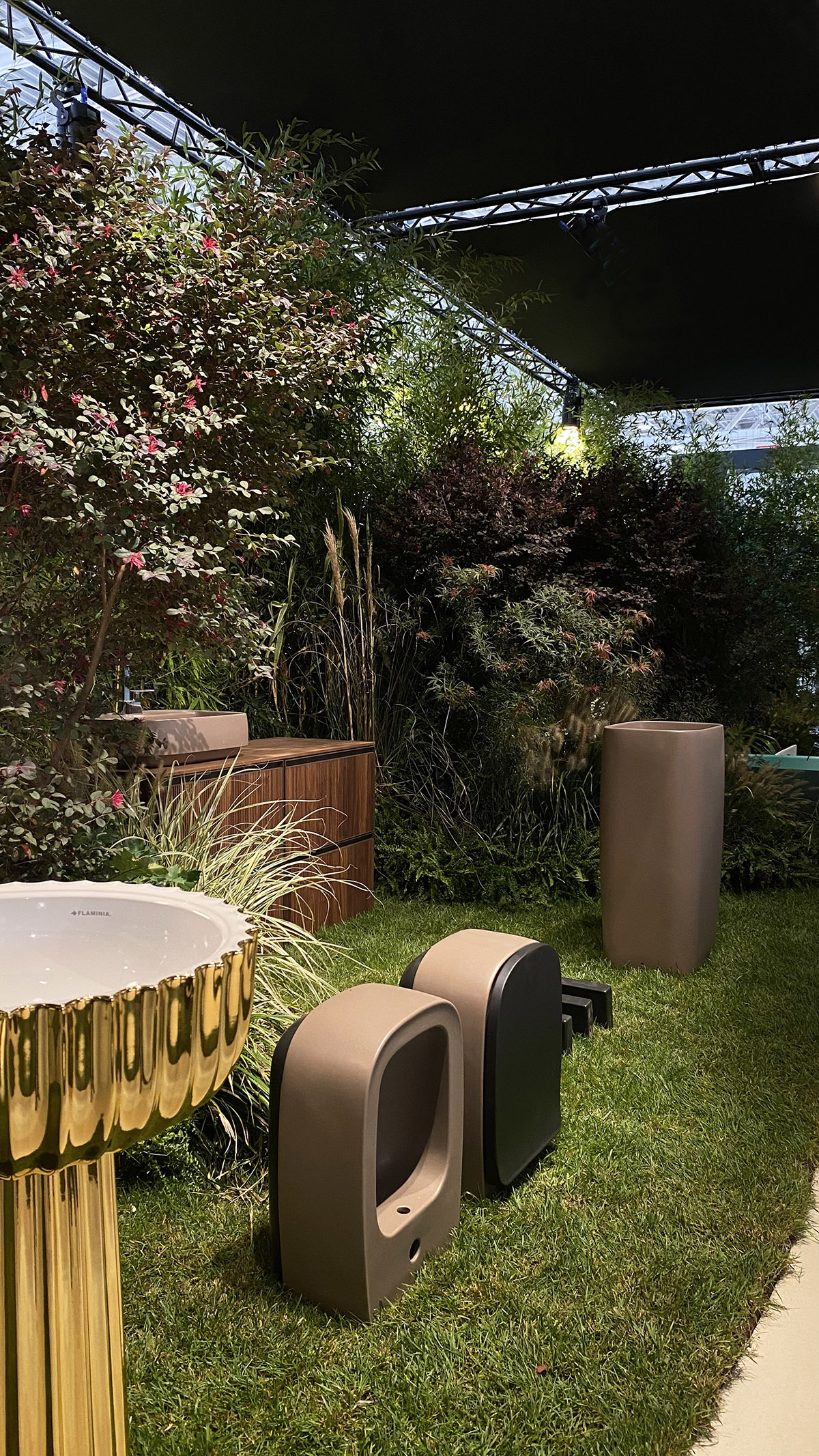 Flaminia turns seventy and returns to Cersaie to showcase its “Parco ...
